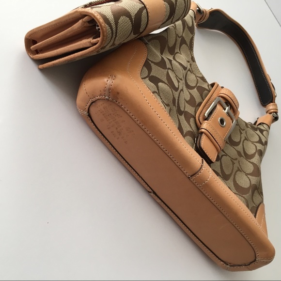 Coach | Bags | Coach Signature Hobo Bag With Wallet | Poshmark